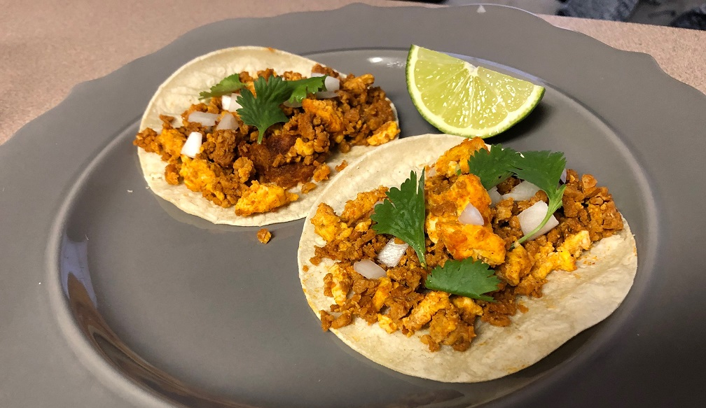 Tacos De Chorizo Con Huevo